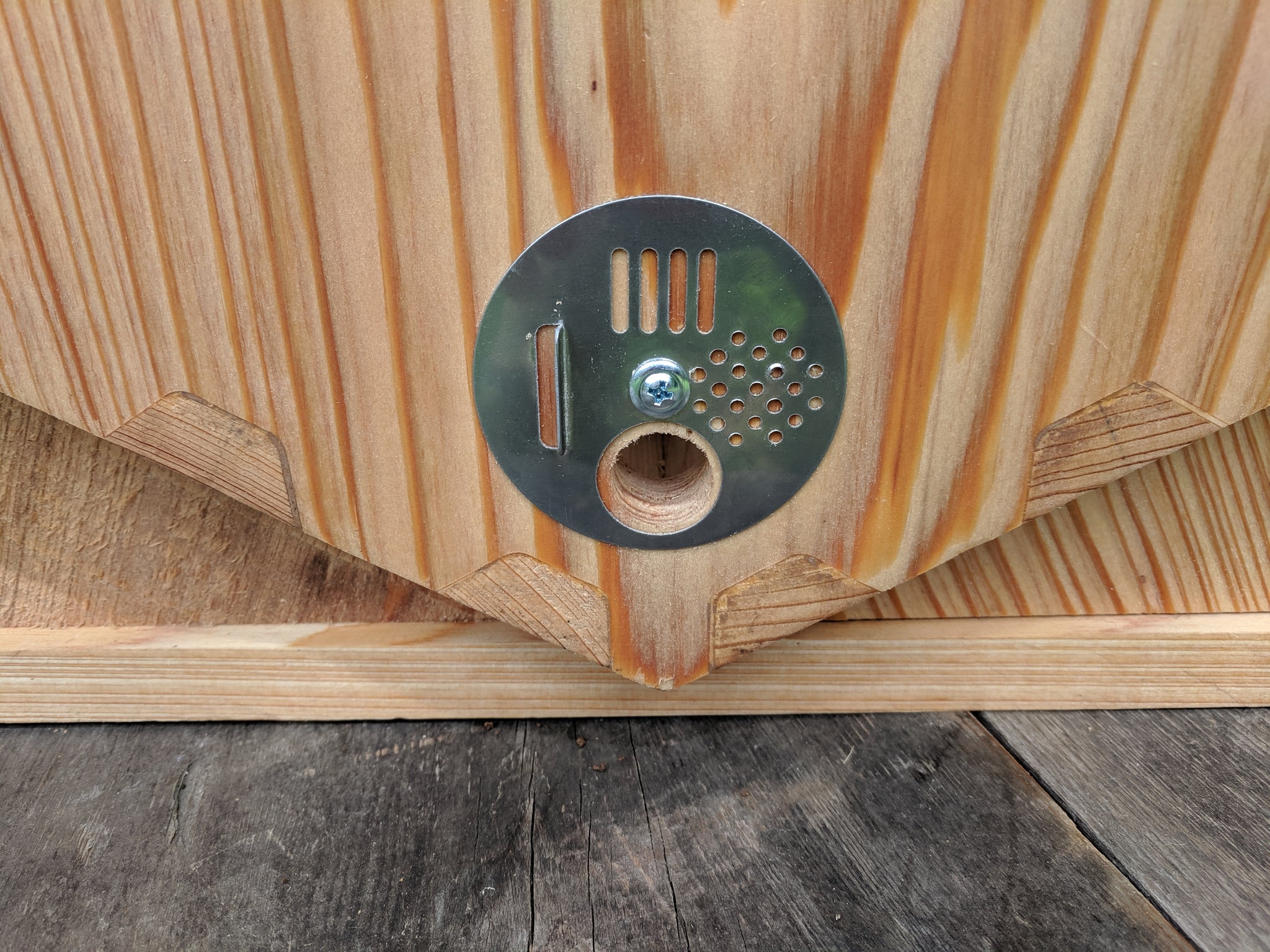 Lambrecht Horizontal Deep Long-Hives – Honeycomb Hives